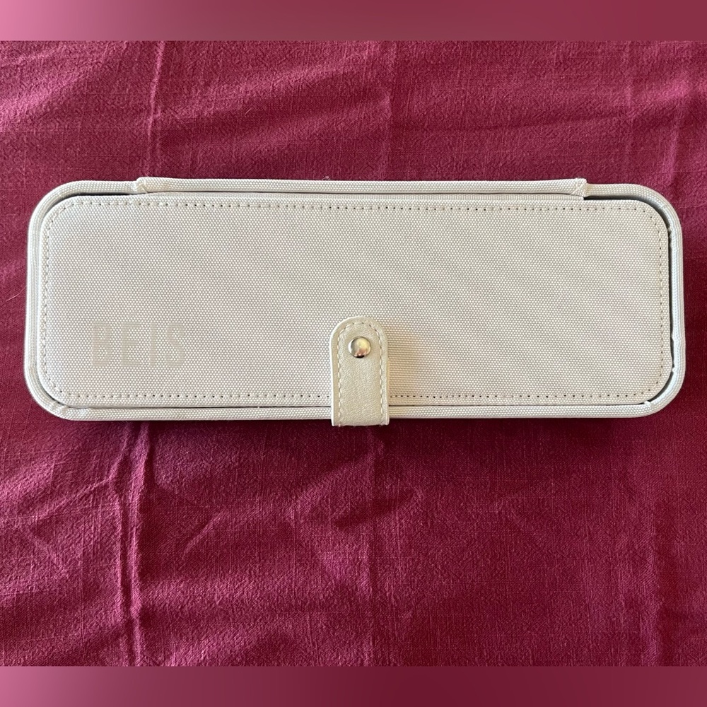 Beis - The Jewelry Case In Beige - Gem